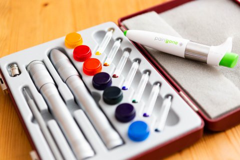 Farbpunktur | INNER BALANCE - farbiges Licht hilft heilen.